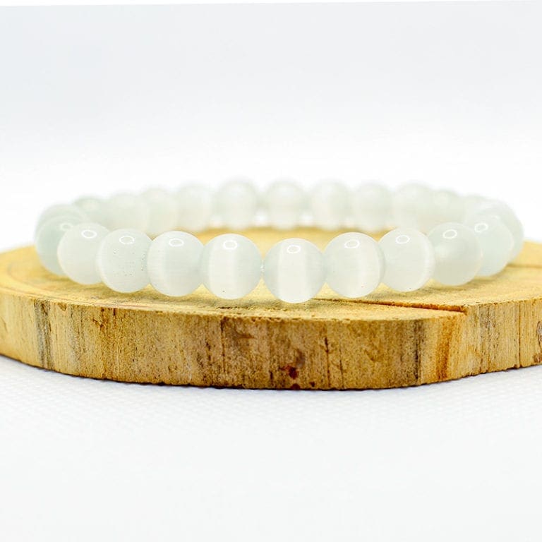 Selenite Crystal Meaning: Benefits, Types & How To Use It - The Crystal ...